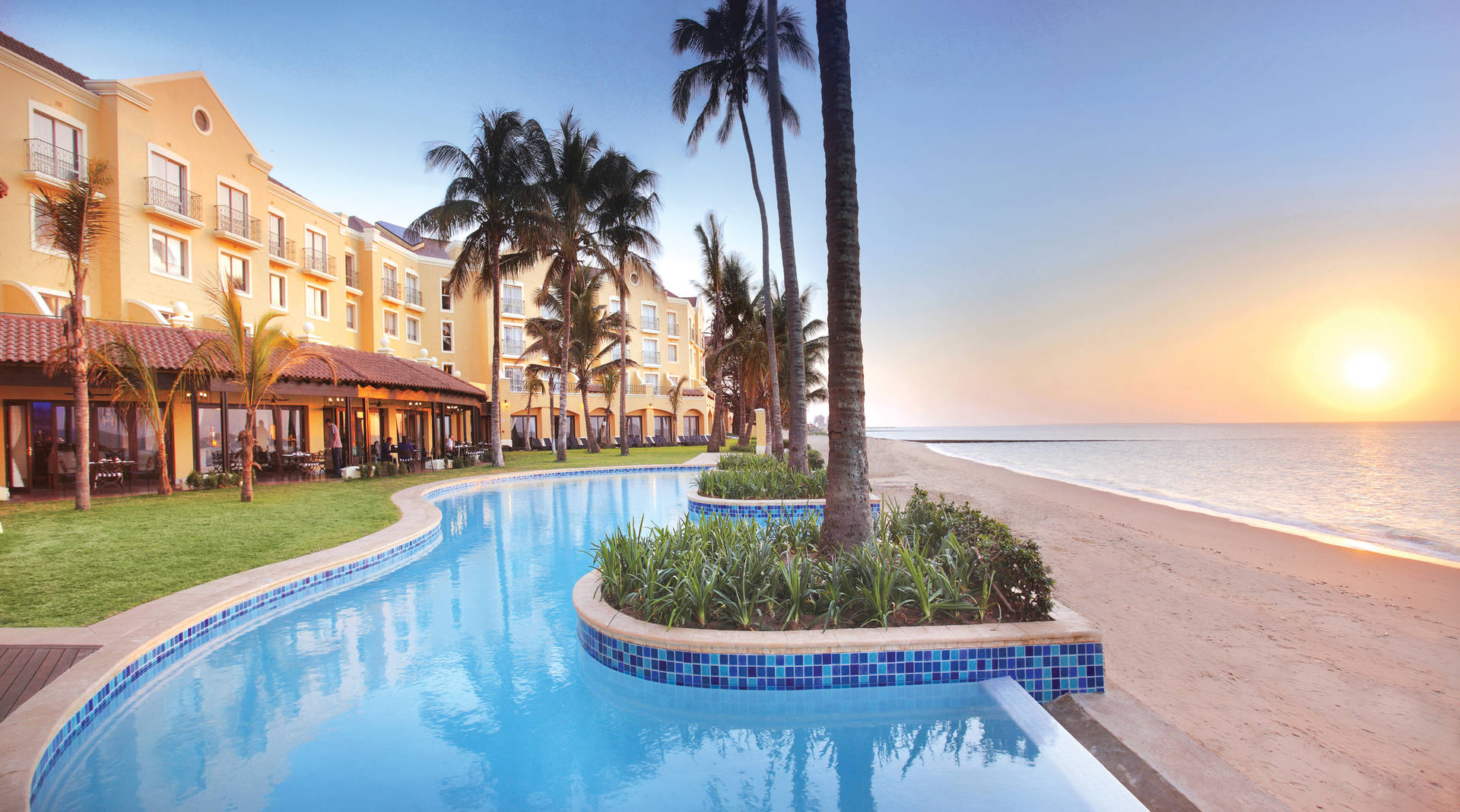 Southern Sun Maputo | Mozambique | All Over Tours